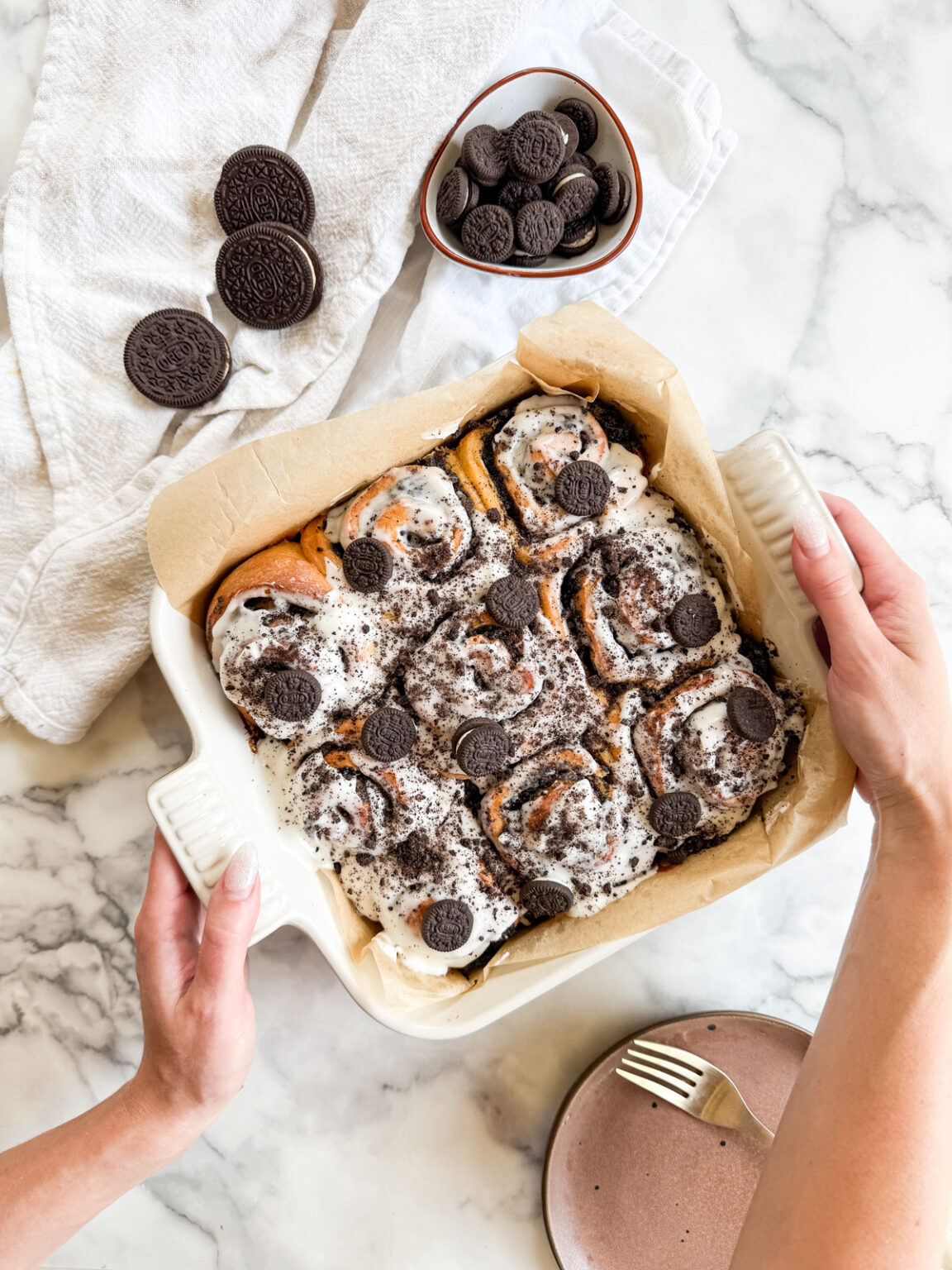 Oreo Cinnamon Rolls - Tasting Thyme